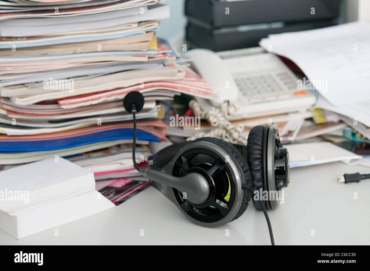 Large newspaper on table hi-res stock photography and images - Alamy