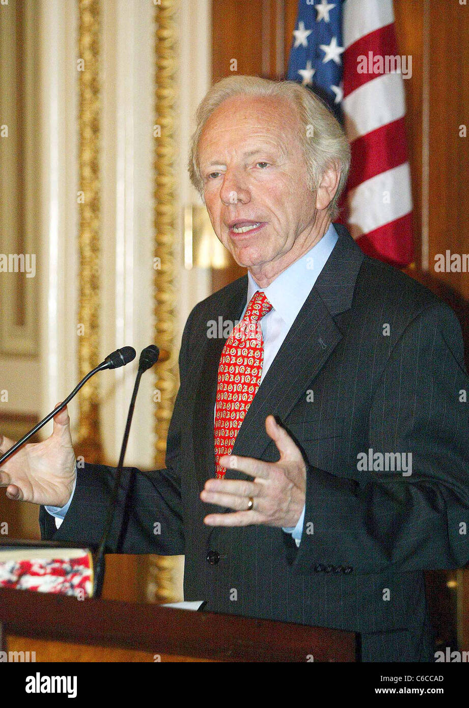 Joe lieberman hi-res stock photography and images - Alamy