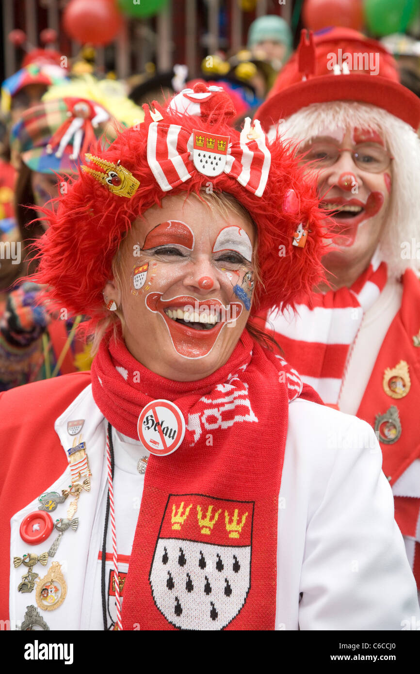 Weiberfastnacht cologne hi-res stock photography and images - Alamy