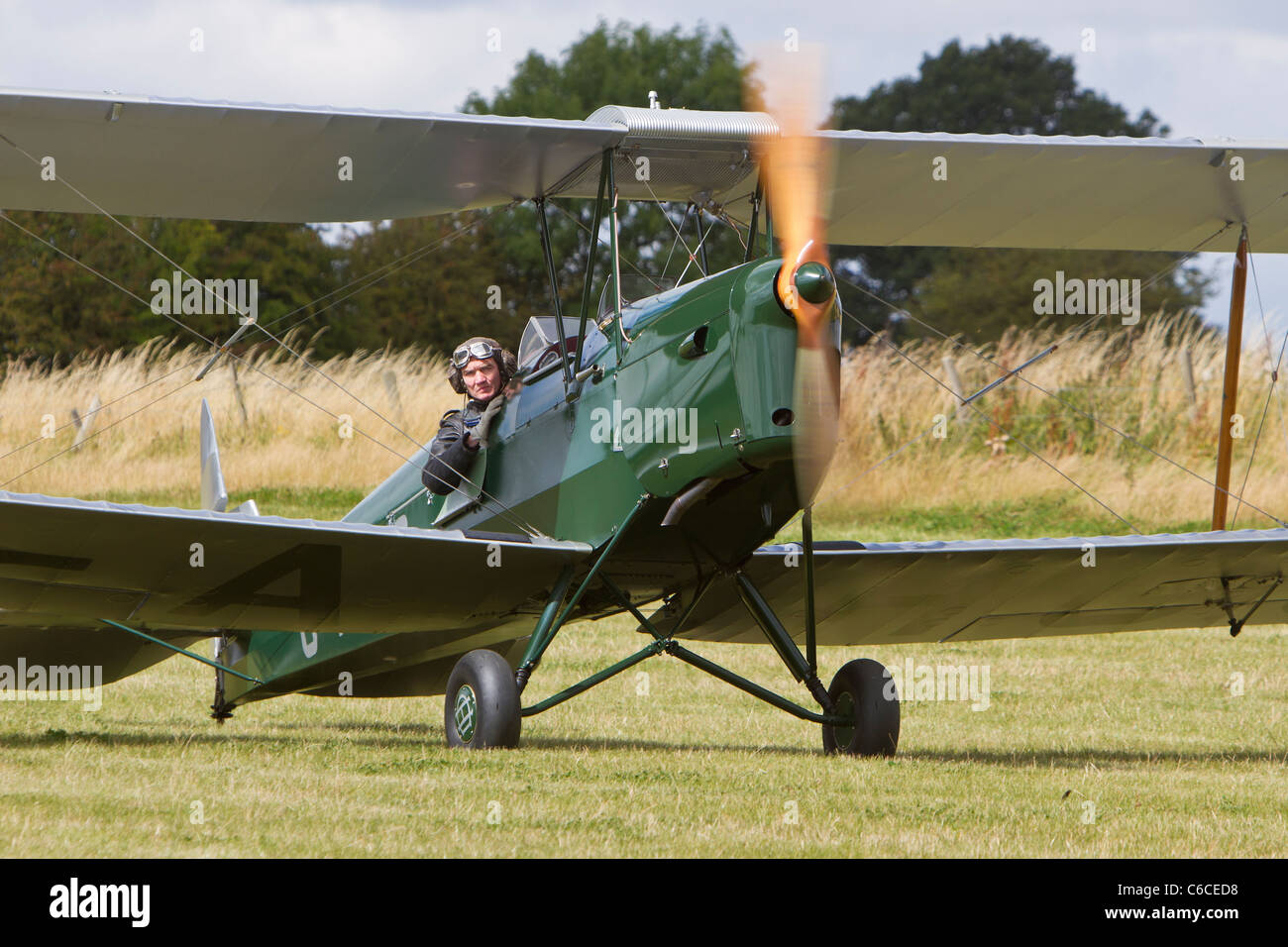 De Havilland DH 82a Tiger Moth Stock Photo - Alamy