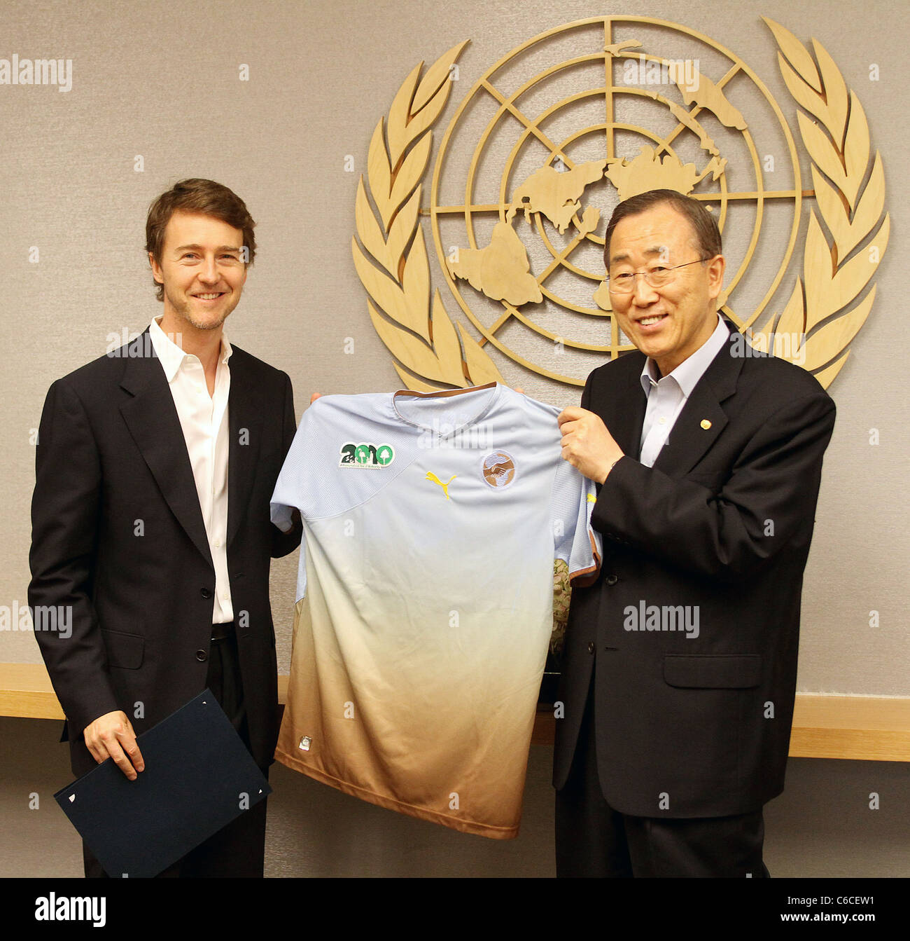 Actor edward norton hi-res stock photography and images - Alamy