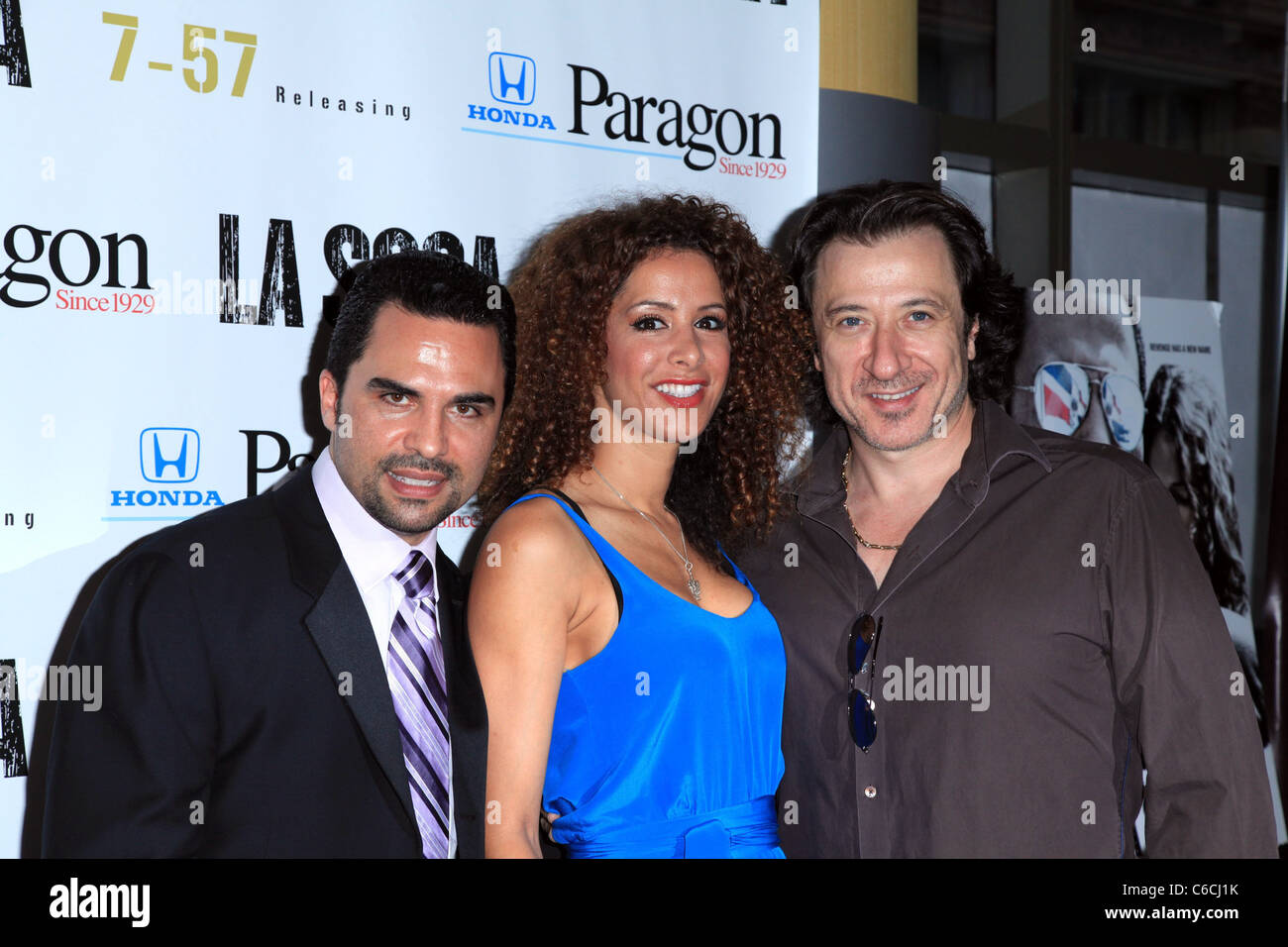 Yvonne maria schaefer hi-res stock photography and images - Alamy