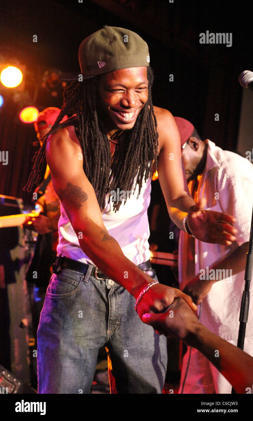 Garrett Shider, son of Garry Shider BB King's presents an all star ...