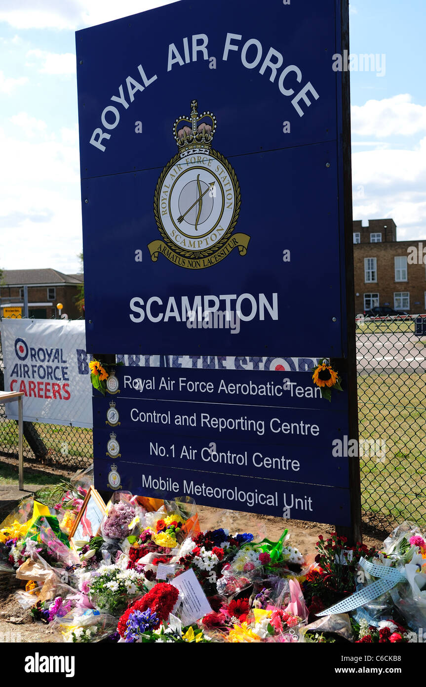Red Arrow Pilot Tributes ,Flight Lieutenant Jon Egging .RAF Scampton ...