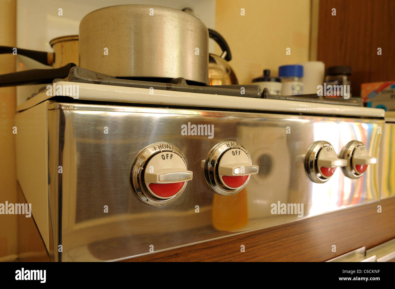 1970's cooker kitchen cooker hi-res stock photography and images - Alamy