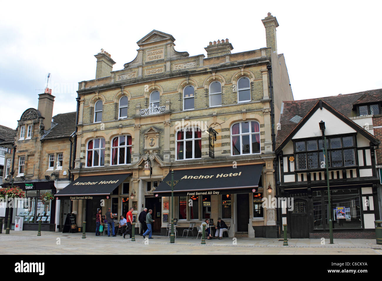 Horsham sussex hi-res stock photography and images - Alamy
