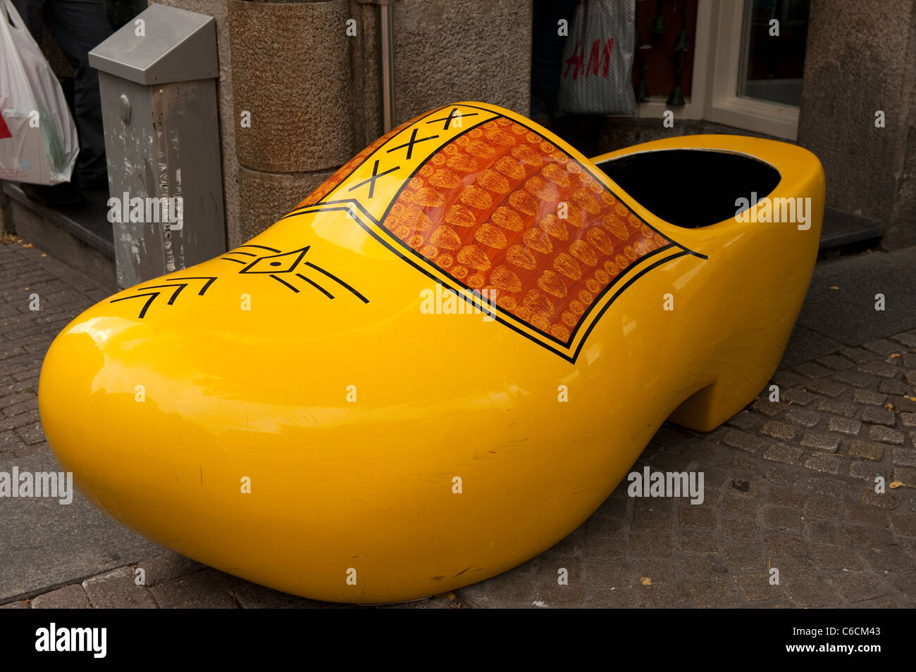 Giant wooden clog amsterdam hi-res stock photography and images - Alamy