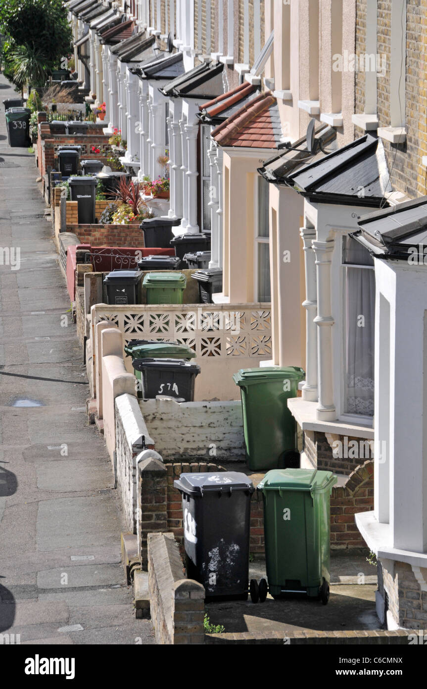 Terraced houses london uk hi-res stock photography and images - Alamy