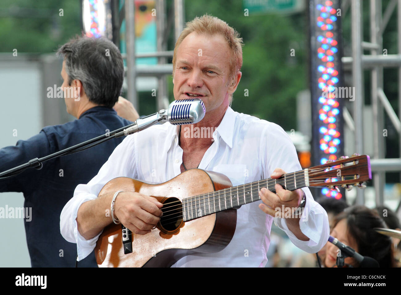 Sting aka gordon sumner performing hi-res stock photography and images ...