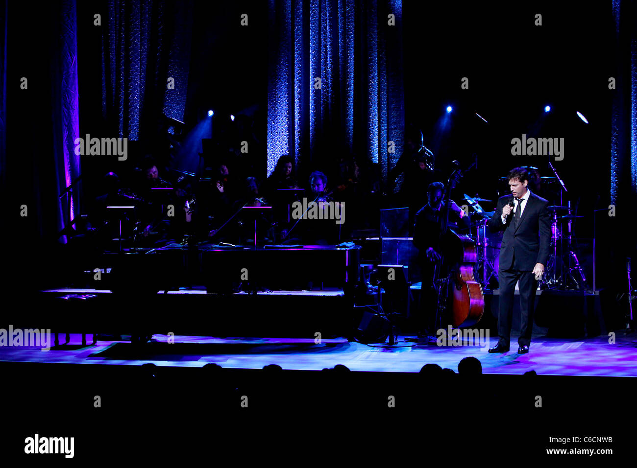 Harry Connick, Jr. opening night of 'Harry Connick, Jr. In Concert On ...