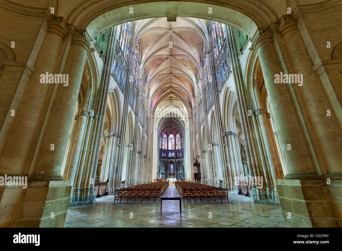 Troyes cathedral hi-res stock photography and images - Alamy