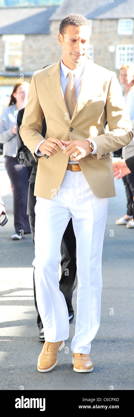 Fiona barratt wedding sol campbell hi-res stock photography and images ...