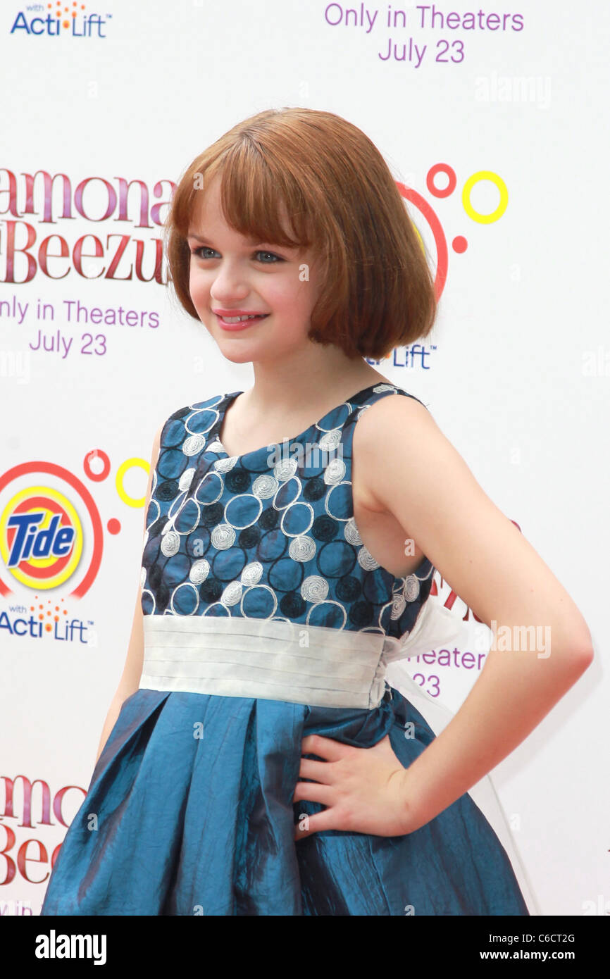 Joey King NYC premiere of 'Ramona and Beezus' in Madison Square Park ...