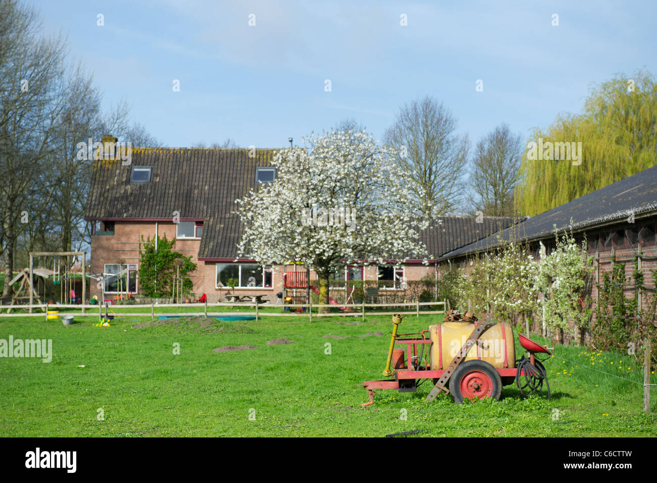 Dutch farmhouse hi-res stock photography and images - Alamy