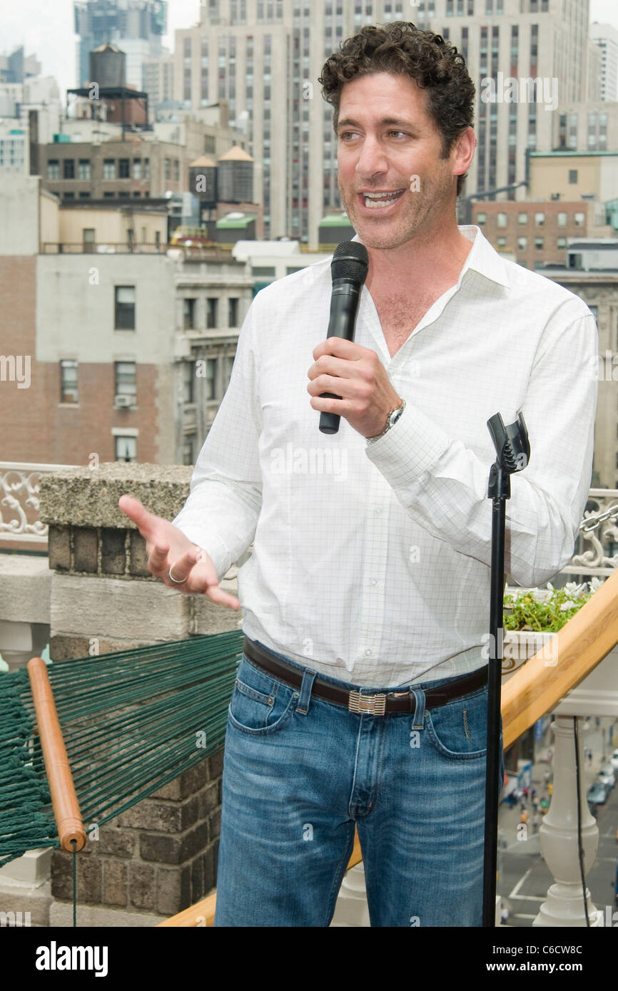 Eduardo Xol 2010 National Hammock Day celebration held at Midtown Loft ...