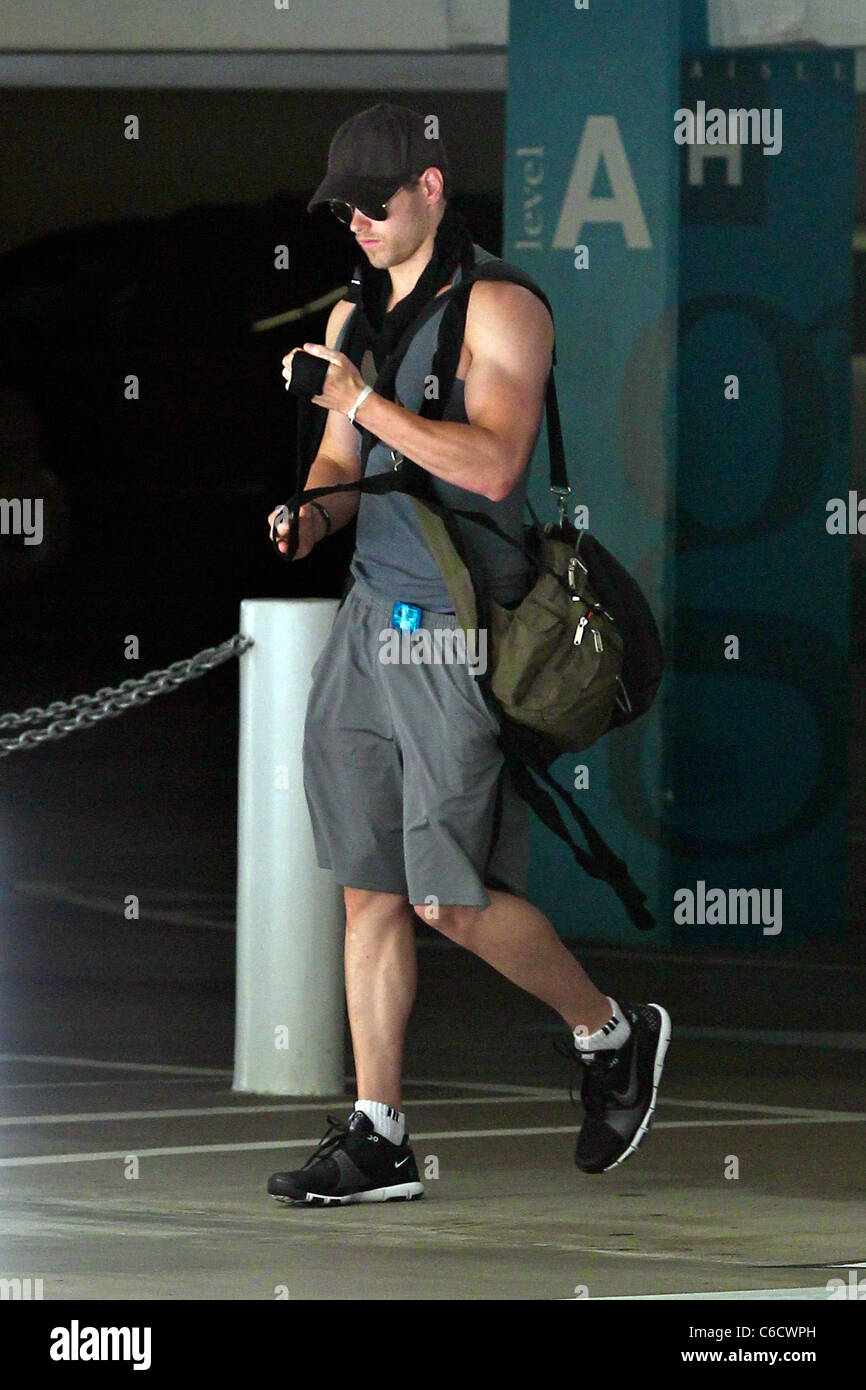 Kellan Lutz arrives at a gym for a boxing workout in Sherman Oaks Los ...
