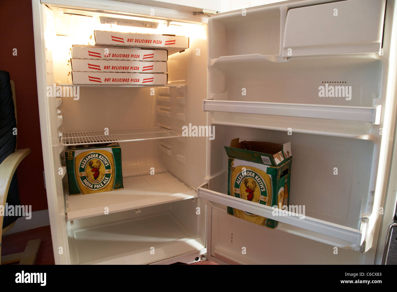 Empty beer boxes hi-res stock photography and images - Alamy