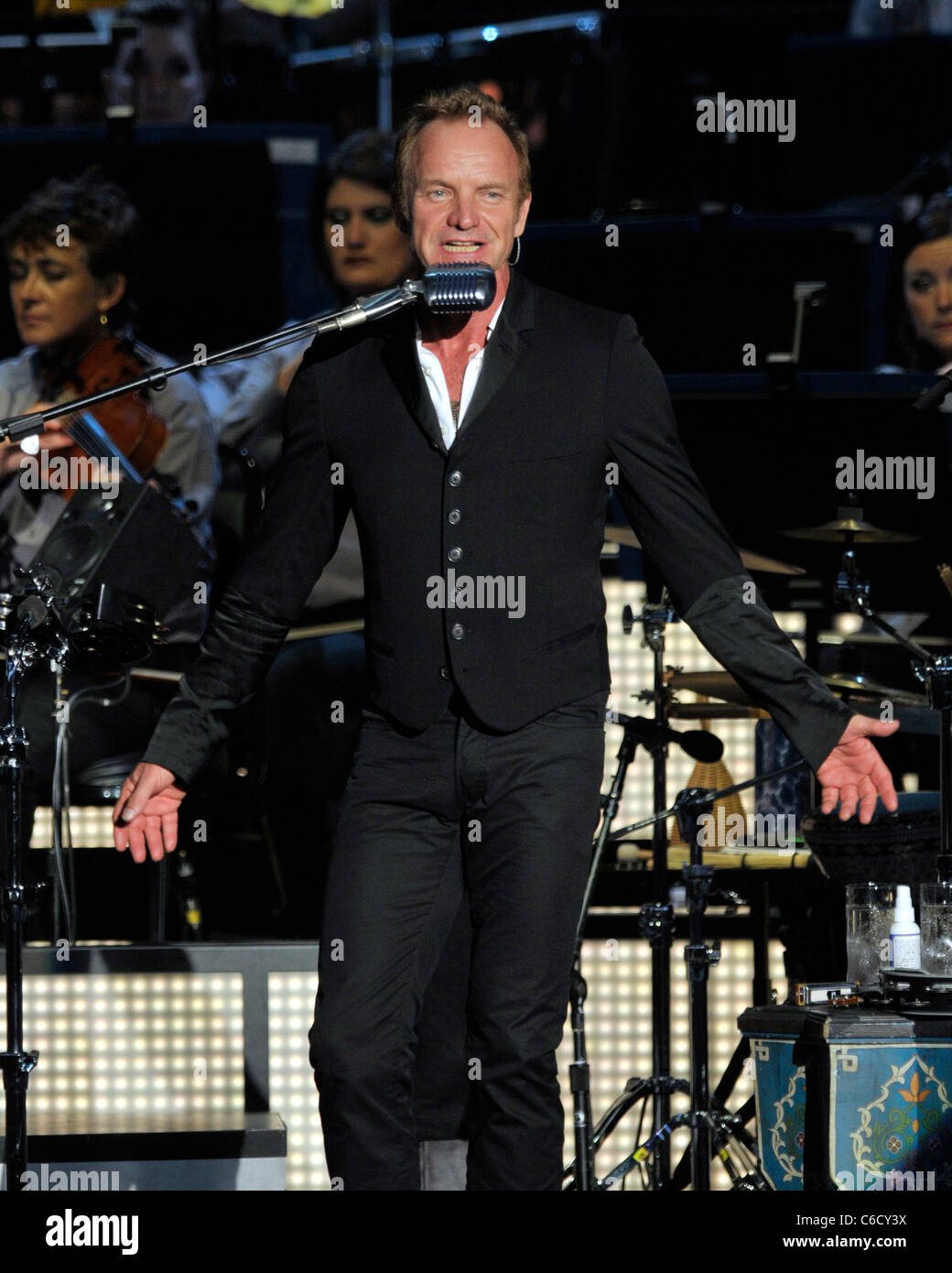Sting aka Gordon Sumner Sting and The Royal Philharmonic Orchestra ...