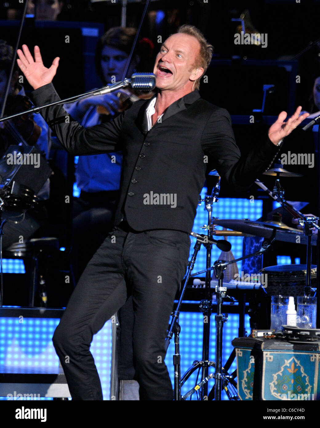 Sting aka Gordon Sumner Sting and The Royal Philharmonic Orchestra ...