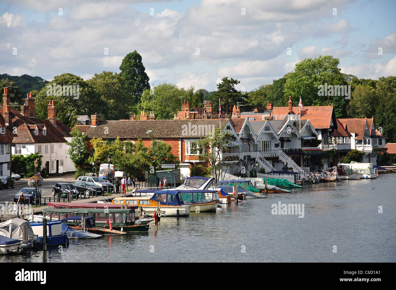 Riverside view from Henley Bridge, Henley-on-Thames, Oxfordshire ...