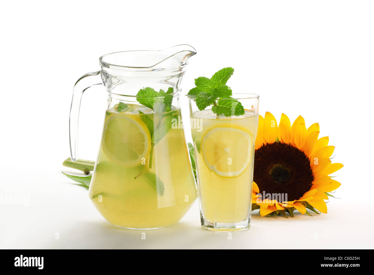 Ice cold lemonade with sunflower Stock Photo - Alamy