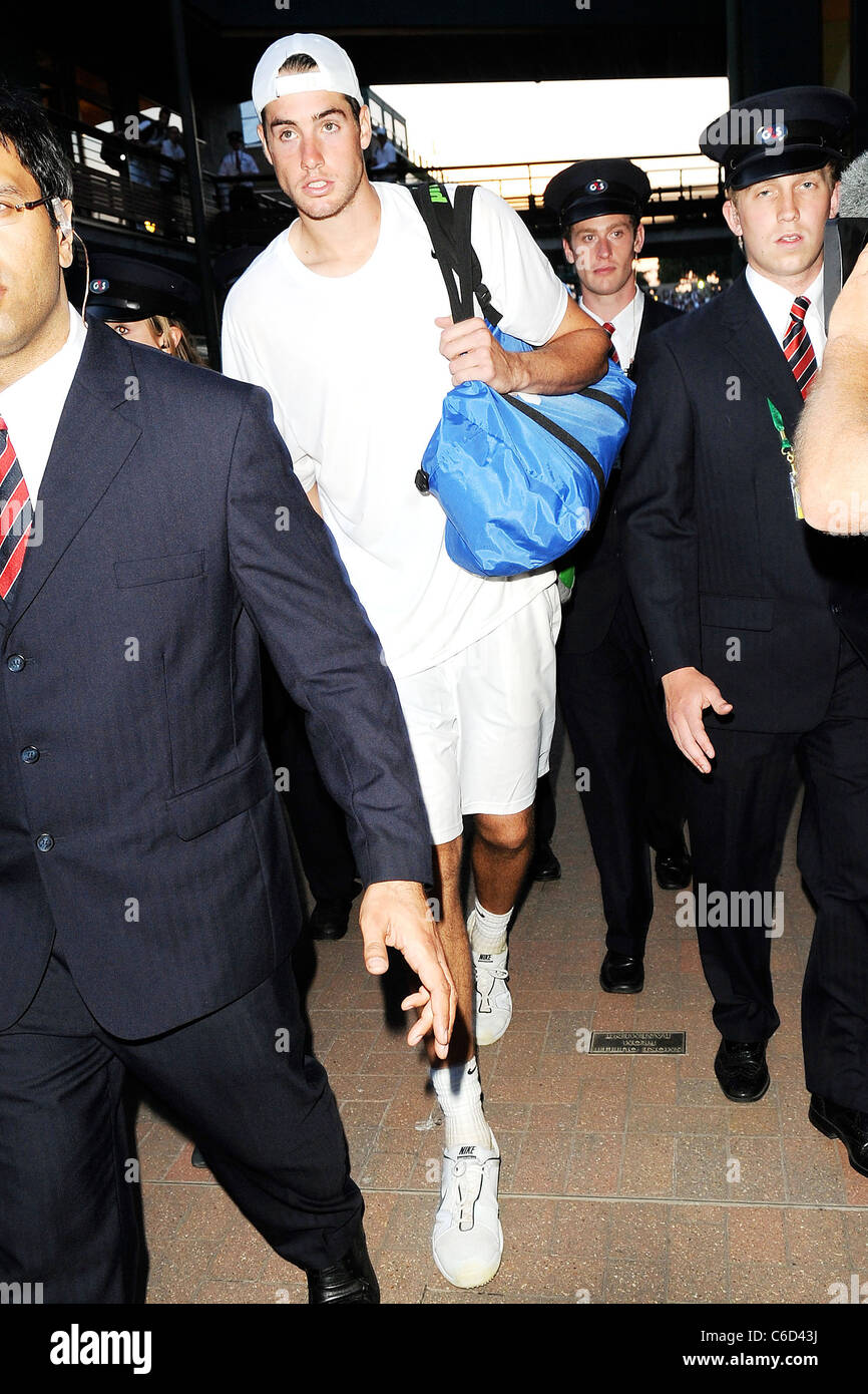 John isner nicolas mahut hi-res stock photography and images - Alamy