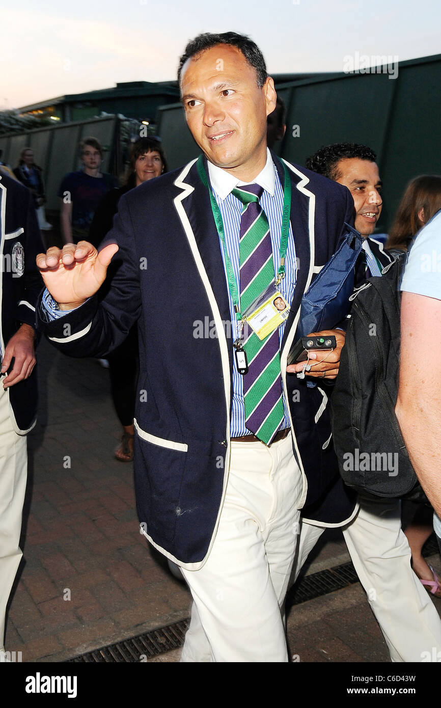 Isner and mahut hi-res stock photography and images - Alamy