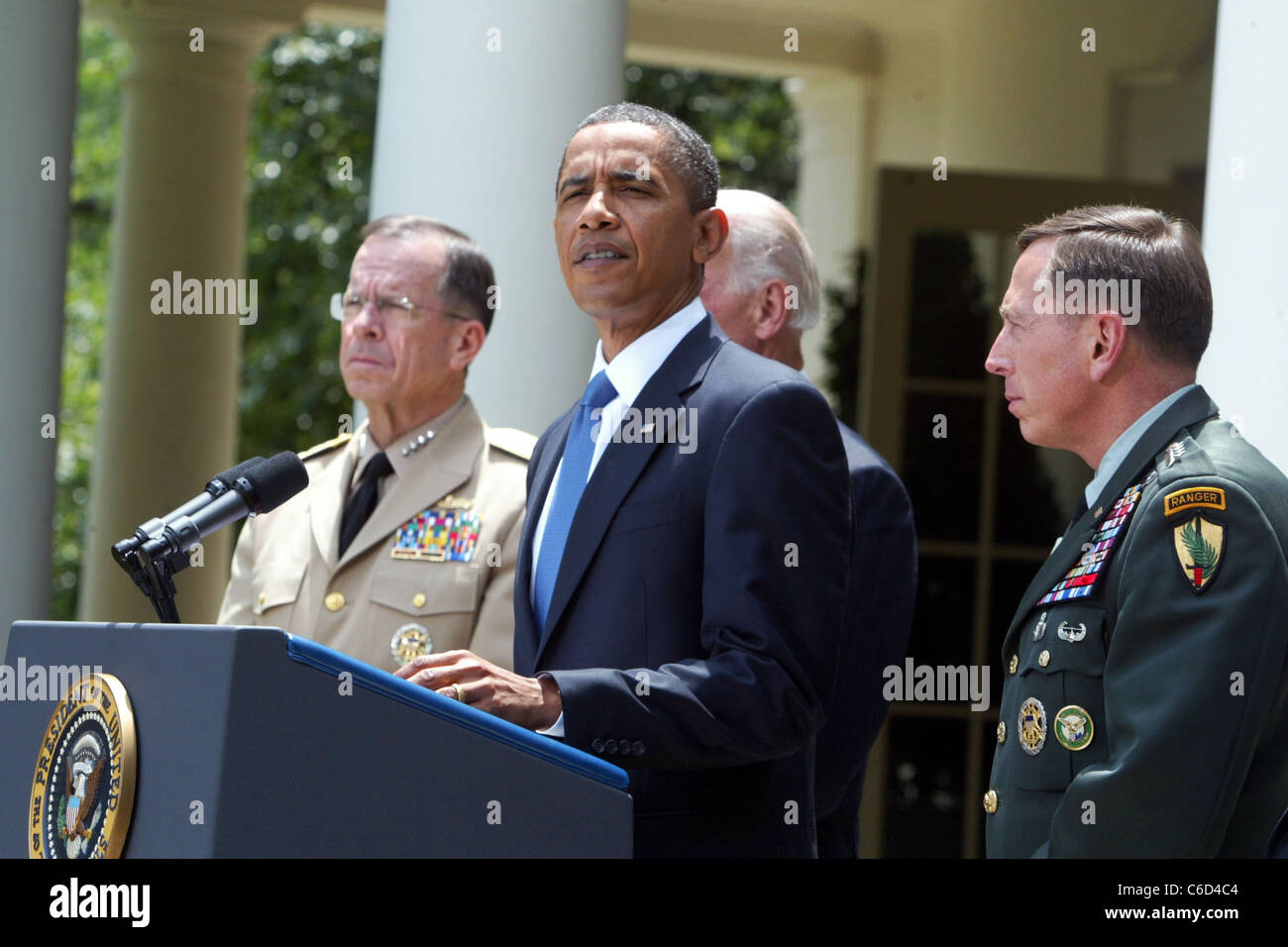 U s army general david petraeus hi-res stock photography and images - Alamy