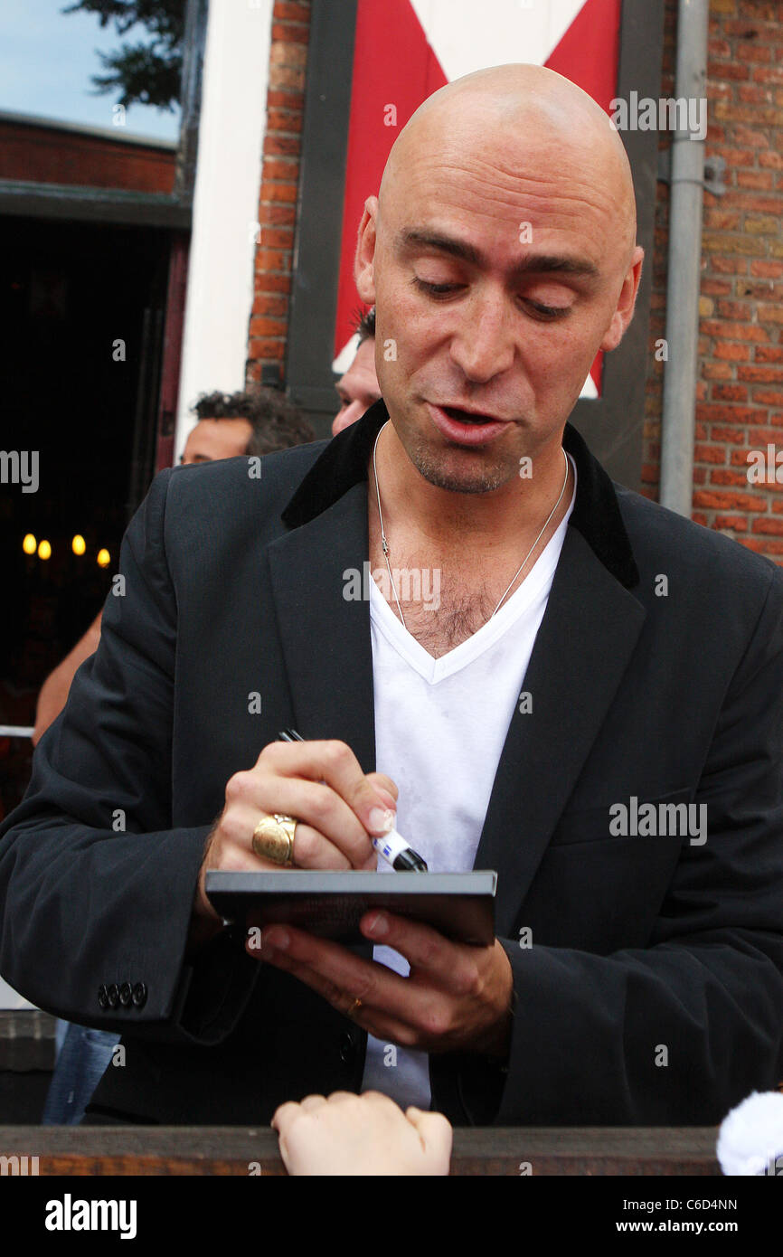 Debut solo album hi-res stock photography and images - Alamy