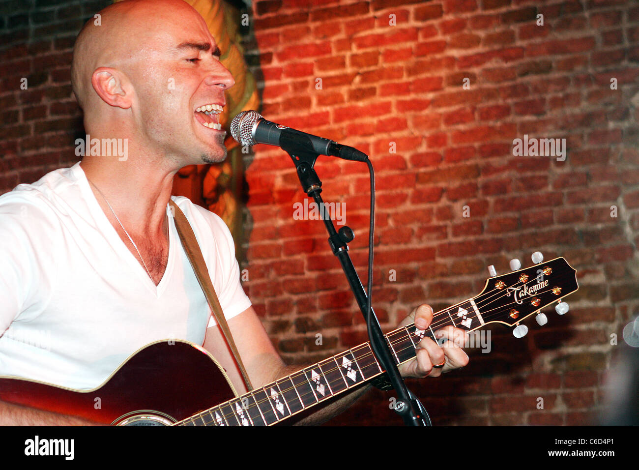 Ed Kowalczyk signs copies of his debut solo album 'Alive' at Media ...