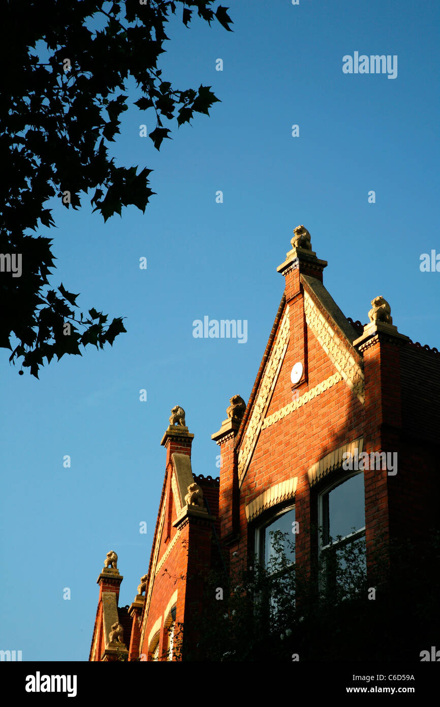 Edwardian housing hi-res stock photography and images - Alamy
