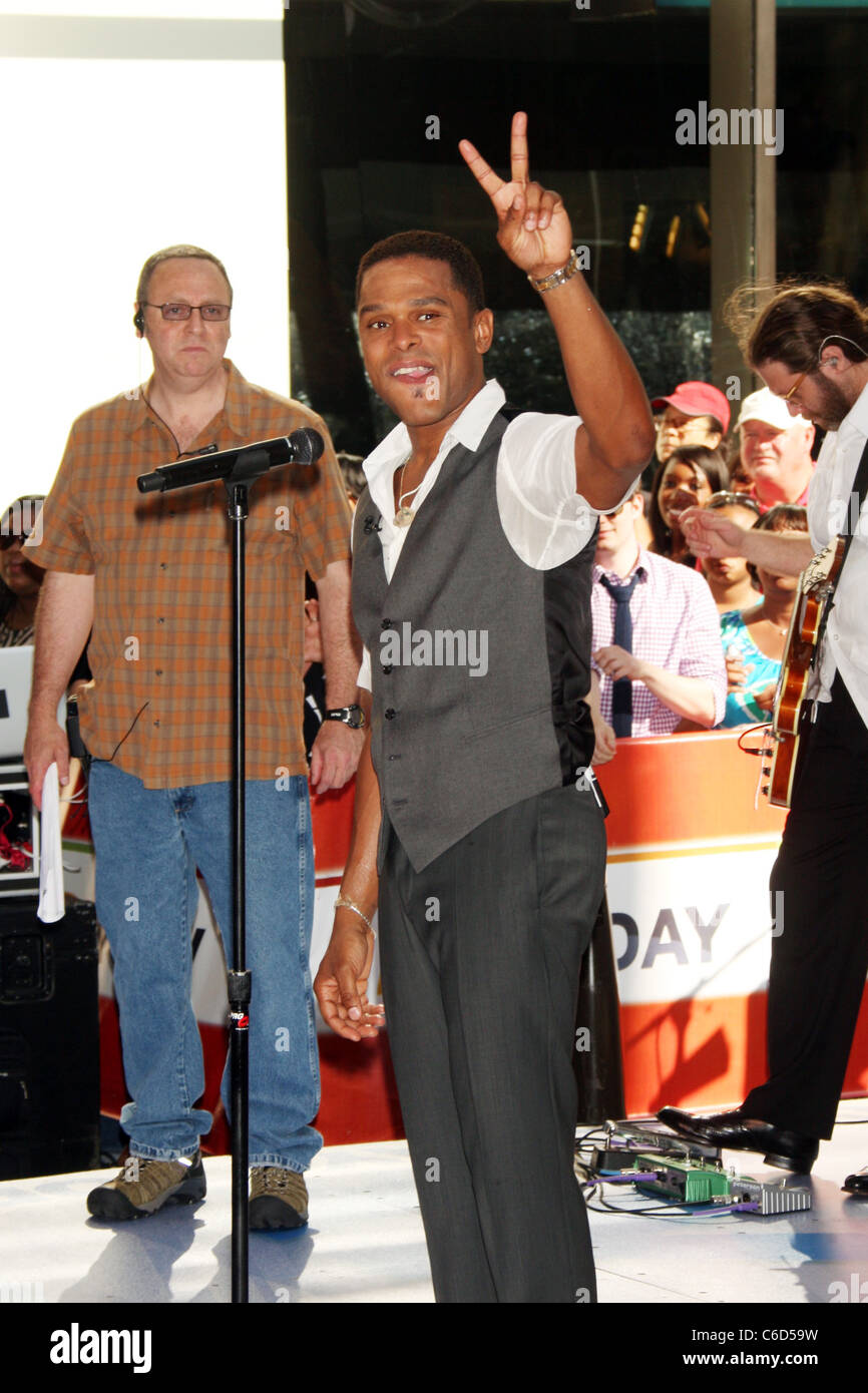 Maxwell performing live on 'The Today Show Concert Series' at ...