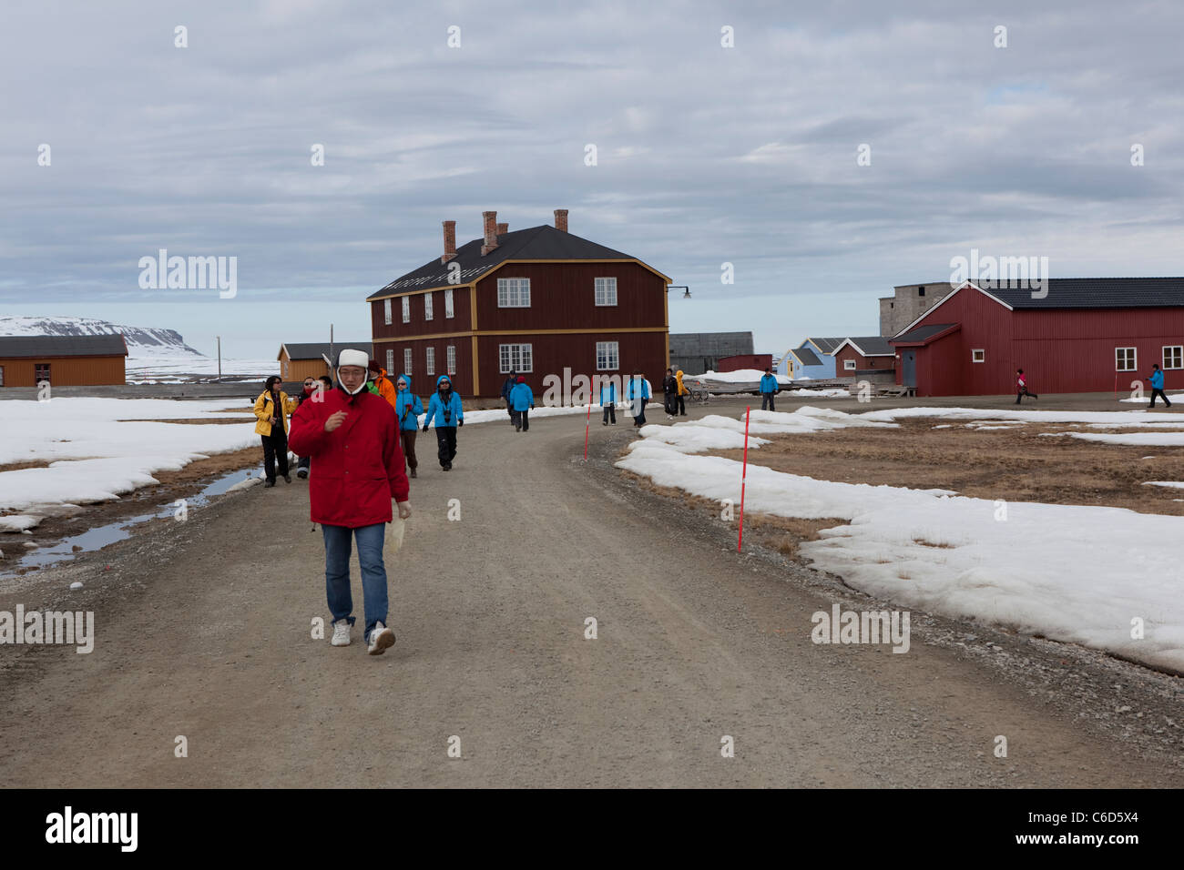 Chinese tourists visit the international scientific research base at Ny ...
