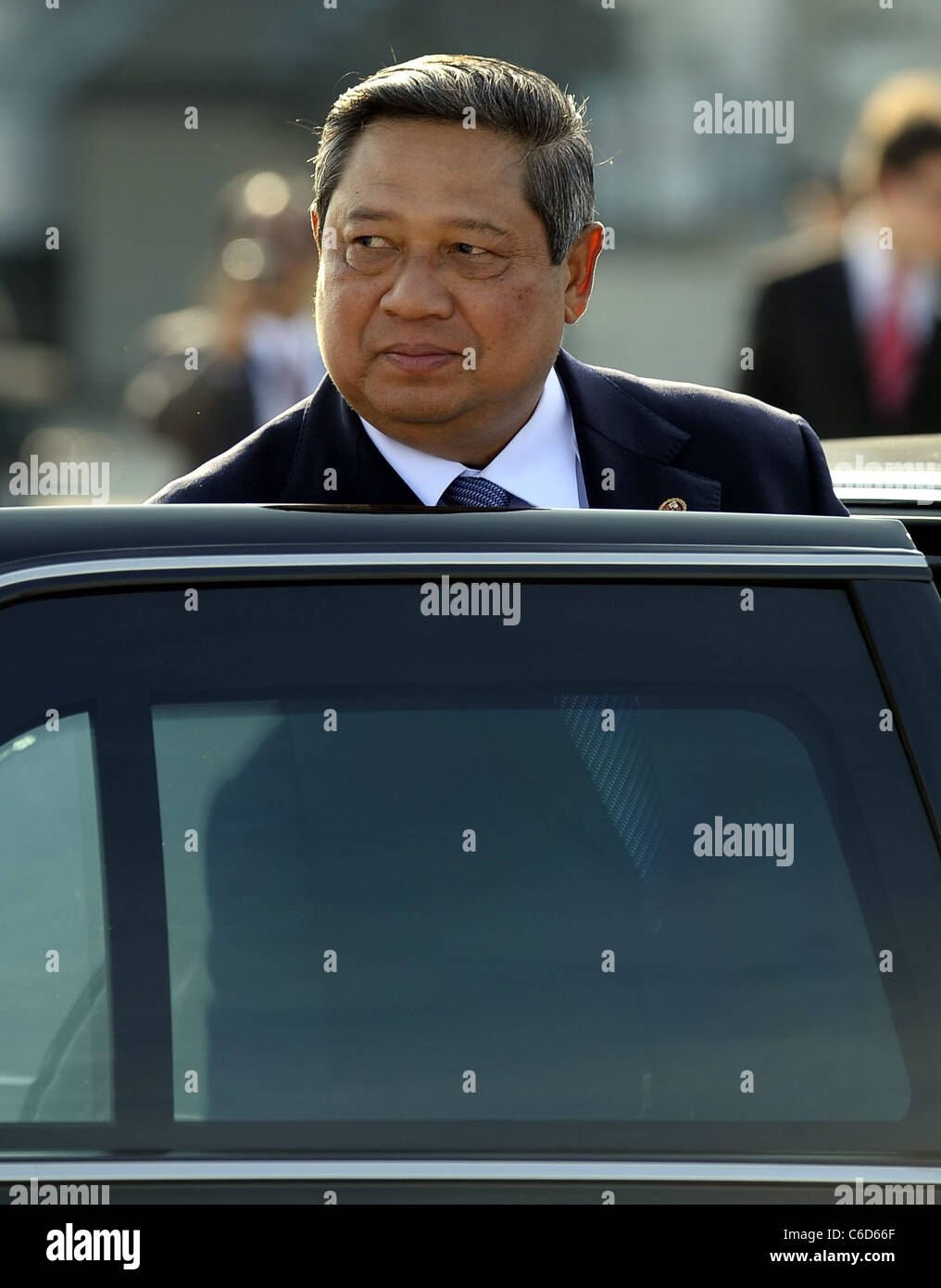 Indonesian President Susilo Bambang Yudhoyono arrives at Toronto ...