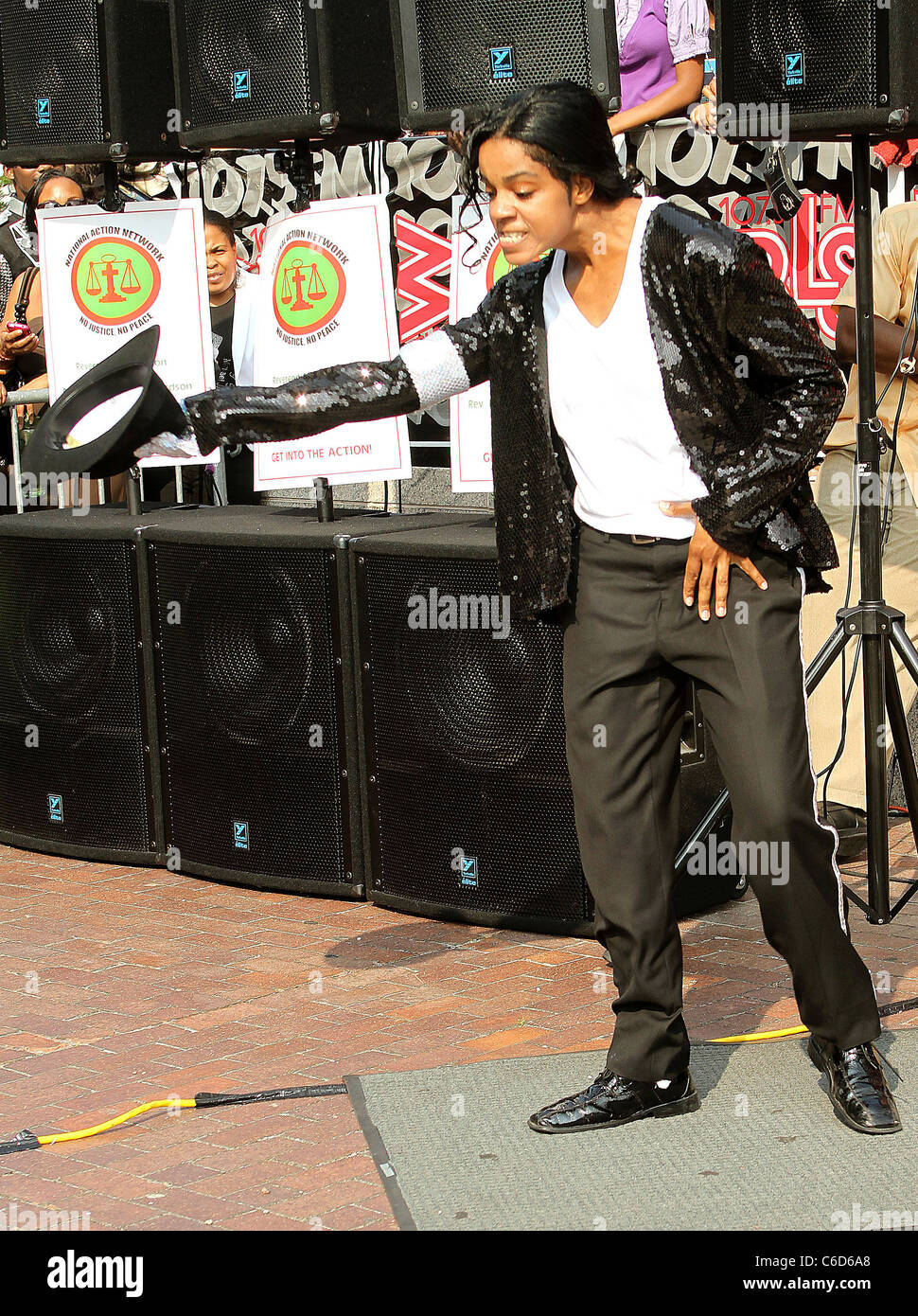 Moses Harper One year after Michael Jackson's death, friends, family ...