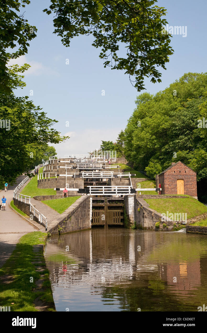 Five rise locks hi-res stock photography and images - Alamy