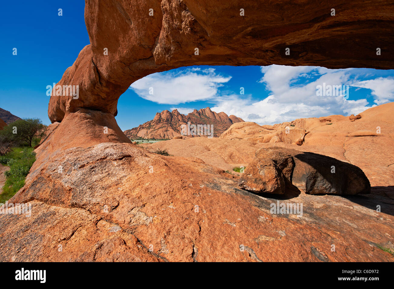 the arch at Spitzkoppe, mountain landscape of granite rocks, Matterhorn ...