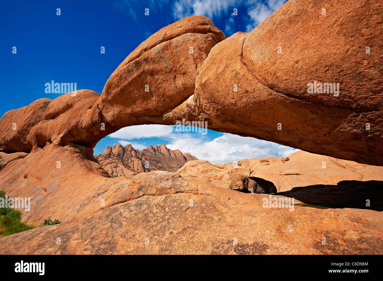 the arch at Spitzkoppe, mountain landscape of granite rocks, Matterhorn ...