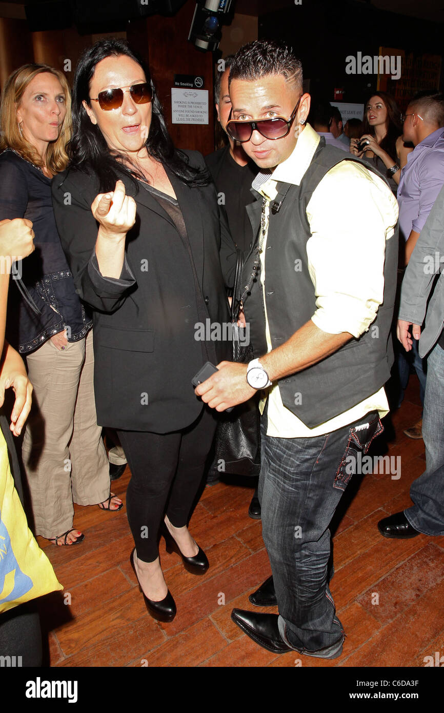 Kelly Cutrone and 'The Situation' aka Mike Sorrentino 'The Jersey Shore ...