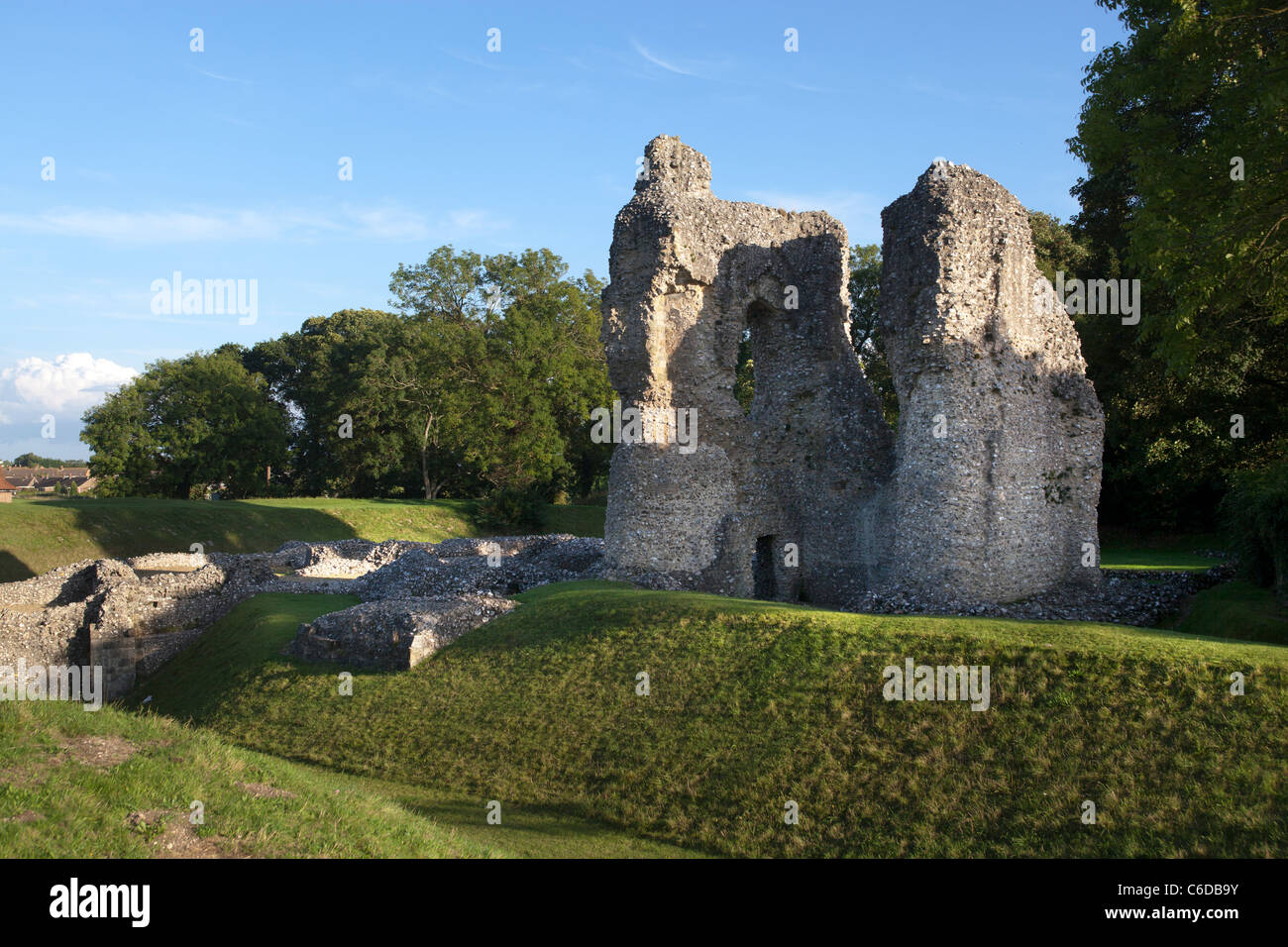Ludgershall castle hi-res stock photography and images - Alamy