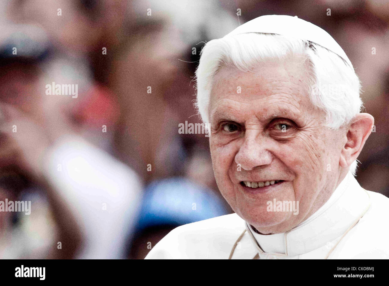 Pope Benedeict XVI attends his general weekly audience in St. Peter's ...