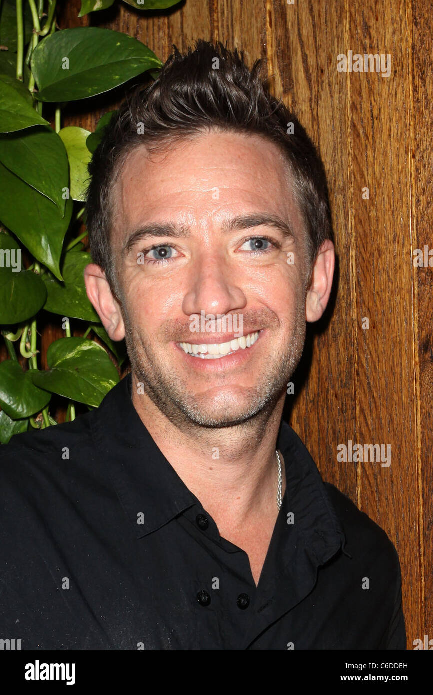 David Faustino Sedona Studios and Do Denim Presents 'Welcome To Fantasy ...