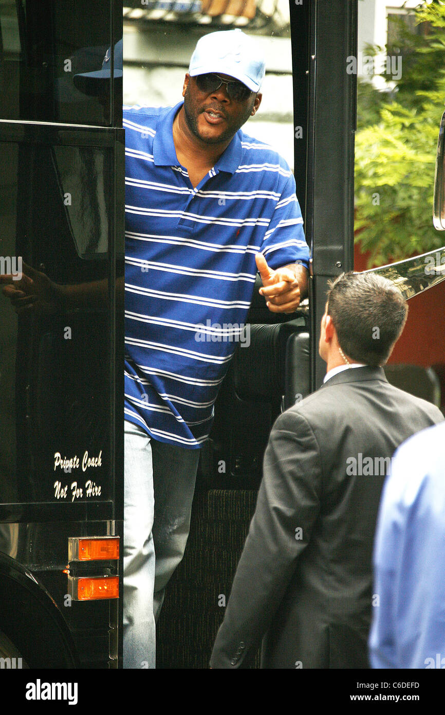 Tyler Perry on the set of 'For Colored Girls Who Have Considered ...