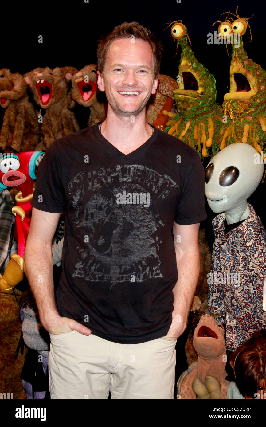 Neil Patrick Harris visits the cast of the Henson Alternative (adults ...