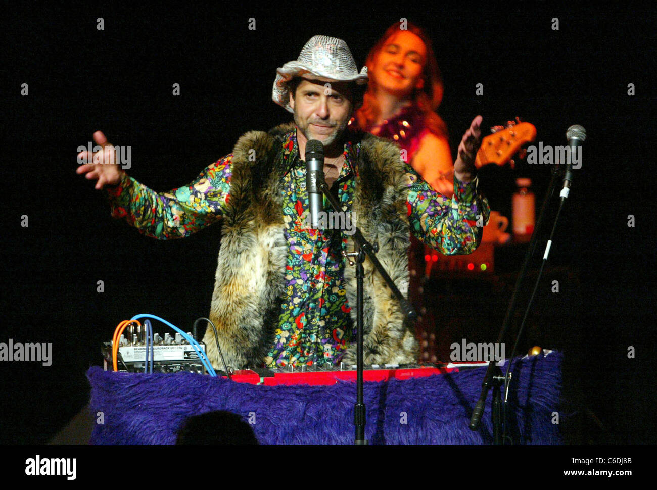 Sippy cups hi-res stock photography and images - Alamy