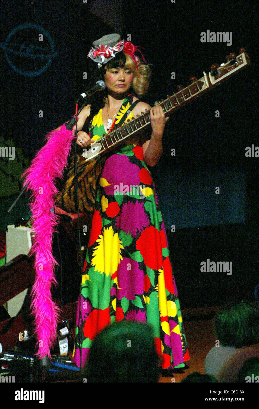 The Sippy Cups are a family-friendly performance group featuring a pop ...