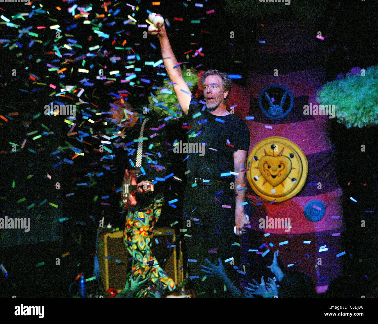 The Sippy Cups are a family-friendly performance group featuring a pop ...