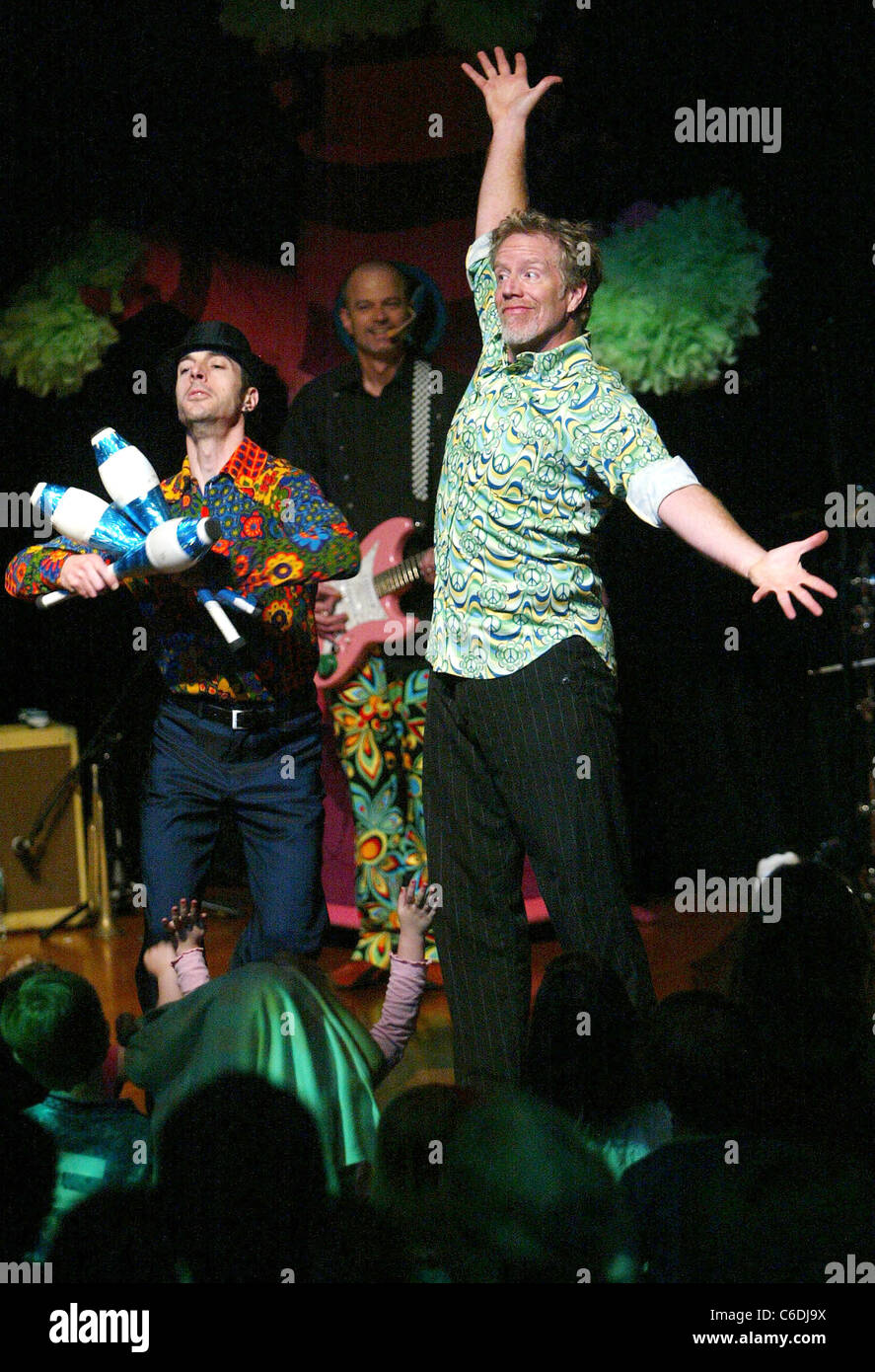 The sippy cups hi-res stock photography and images - Alamy