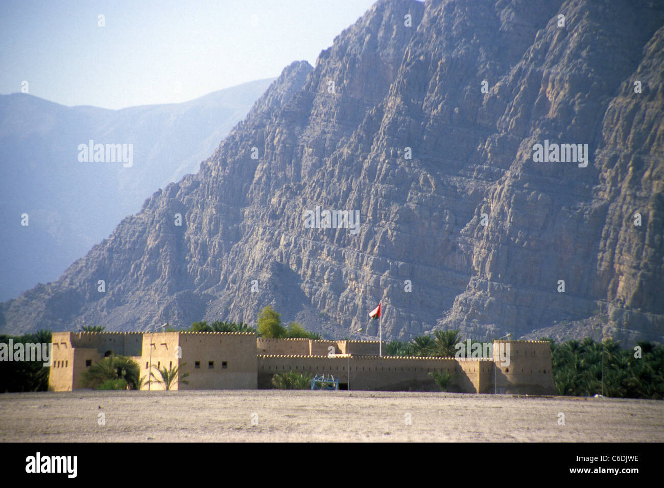Omanische Festung Bukha in der Hafenstadt Khasab, fortress Bukha in ...