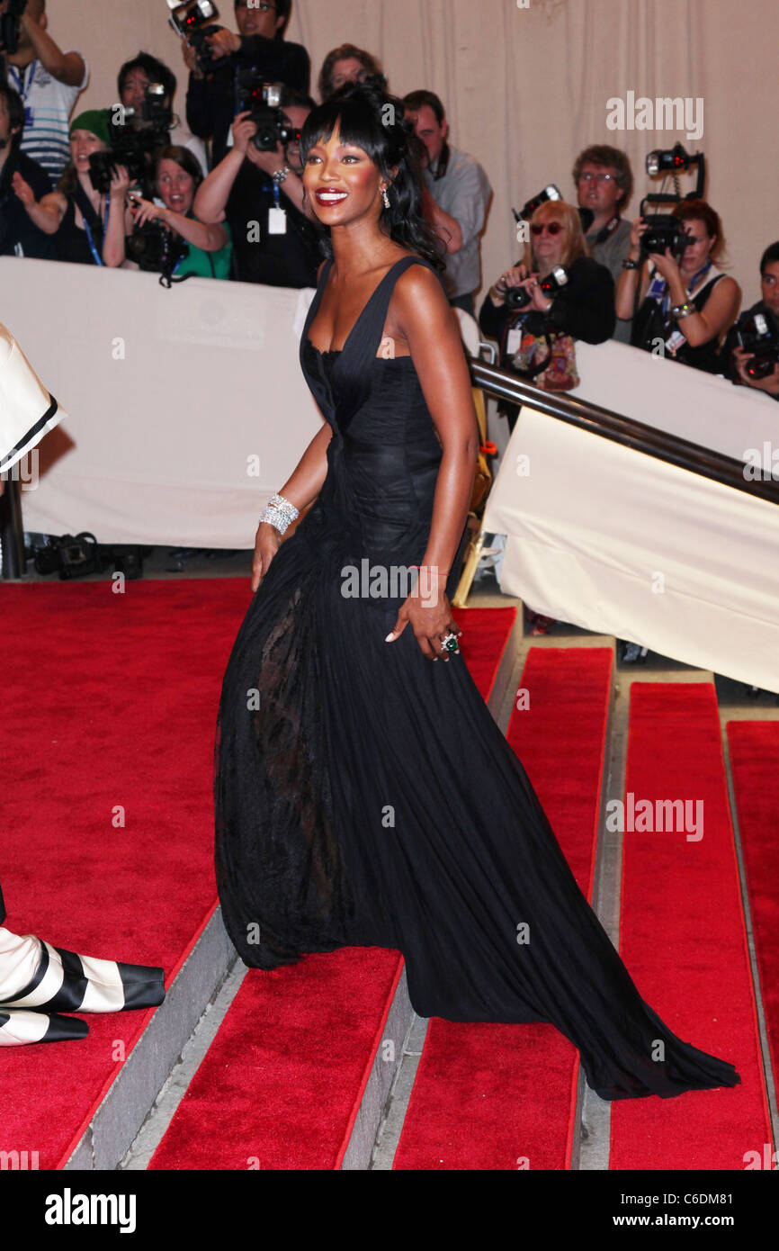 Naomi Campbell The Costume Institute Gala Benefit to celebrate the ...
